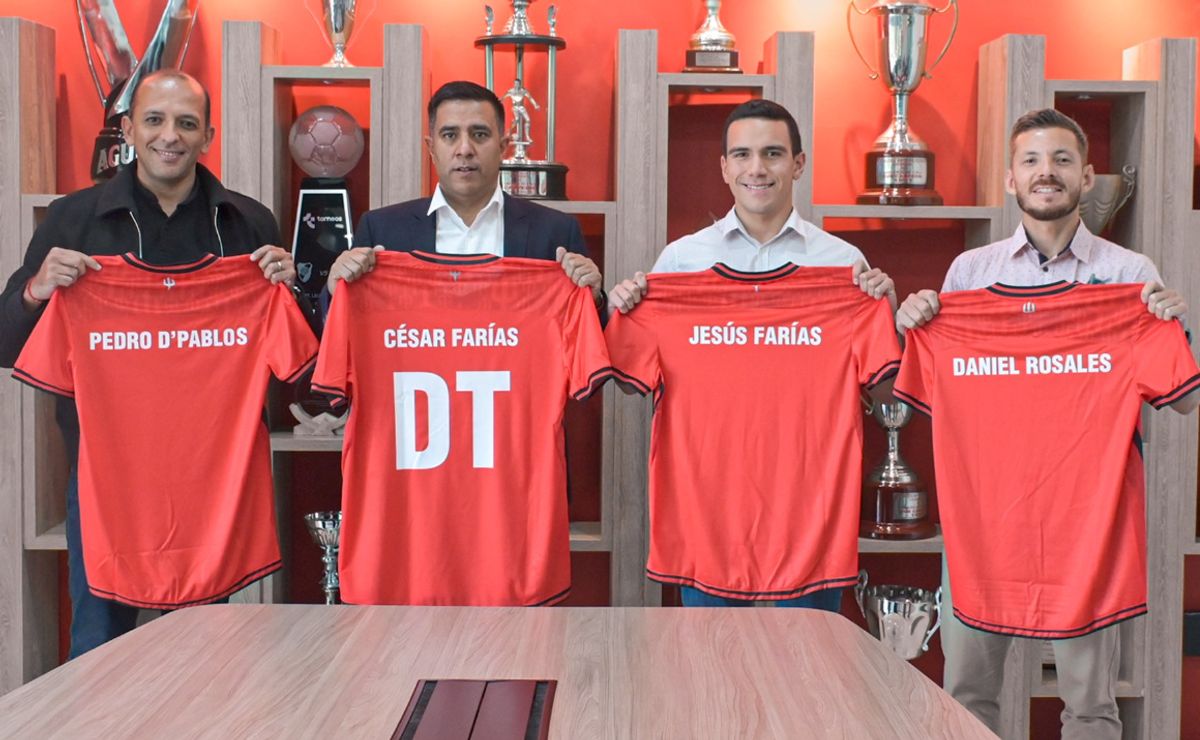 Desechados por Vidal y la Roja se unen: César Farías es DT de América