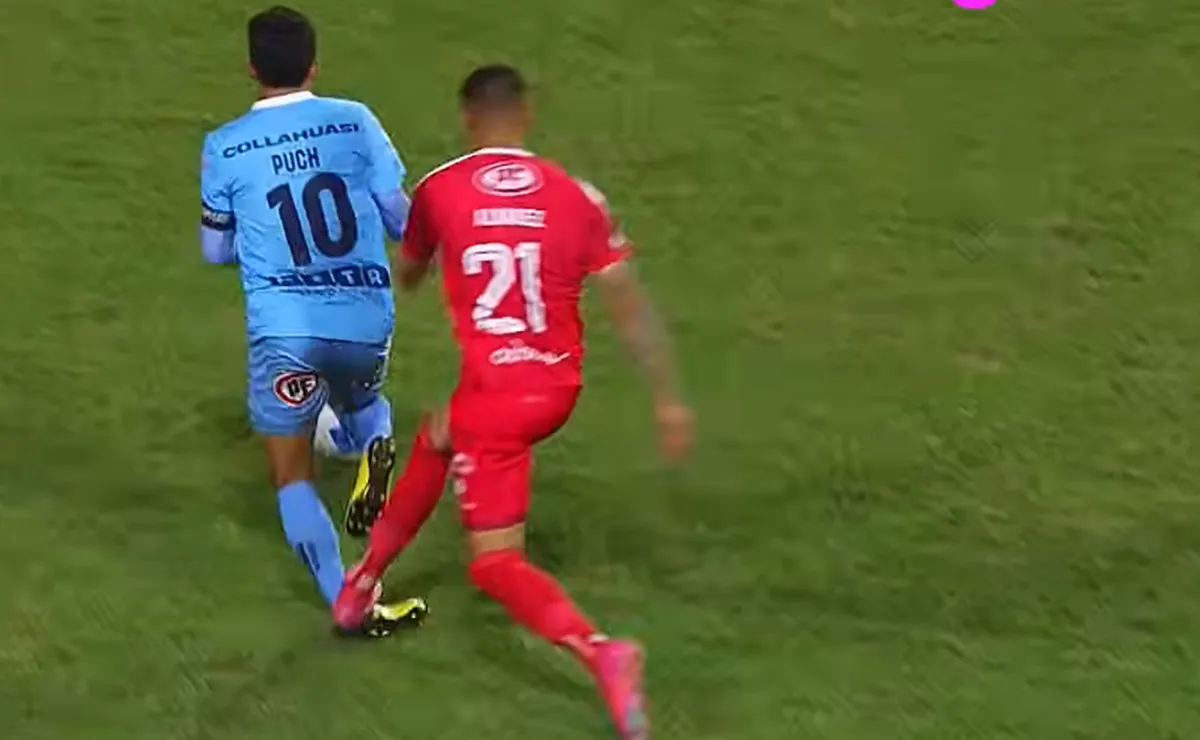 La terrible patada a Puch que sirve de ayudita a Colo Colo