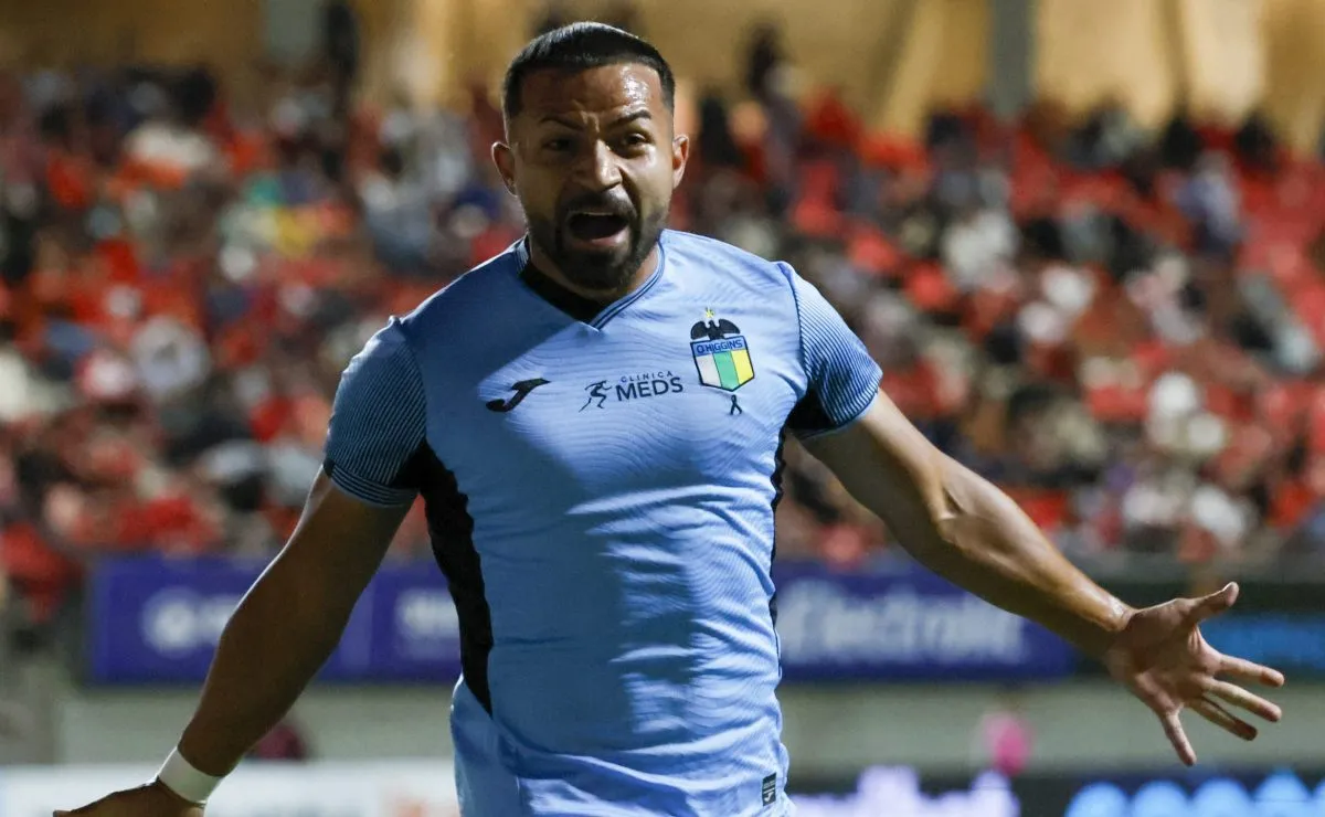 "Importante para ellos": Rabello le recuerda su pasado albo a la U