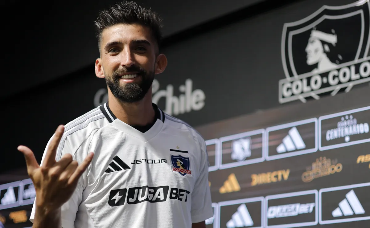 "Los quiero mucho": La emotiva despedida de Emiliano Amor en Colo Colo