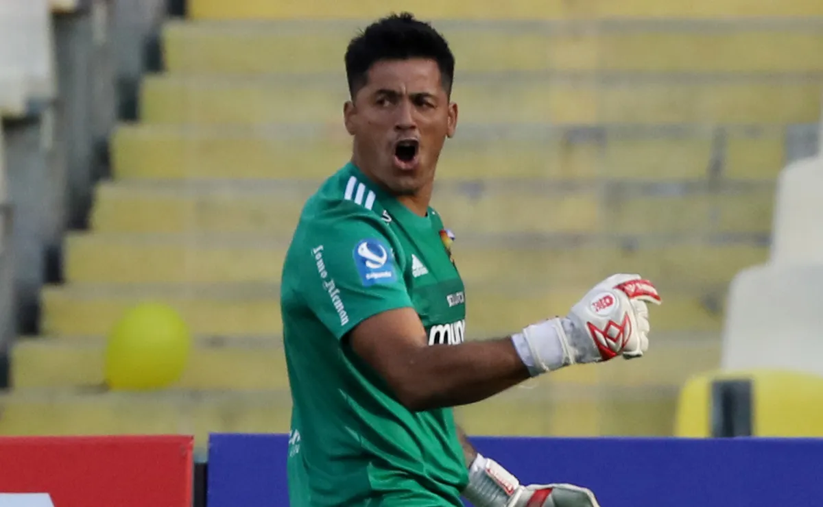 Nery Veloso de vuelta en Primera: revela que debió vender completos