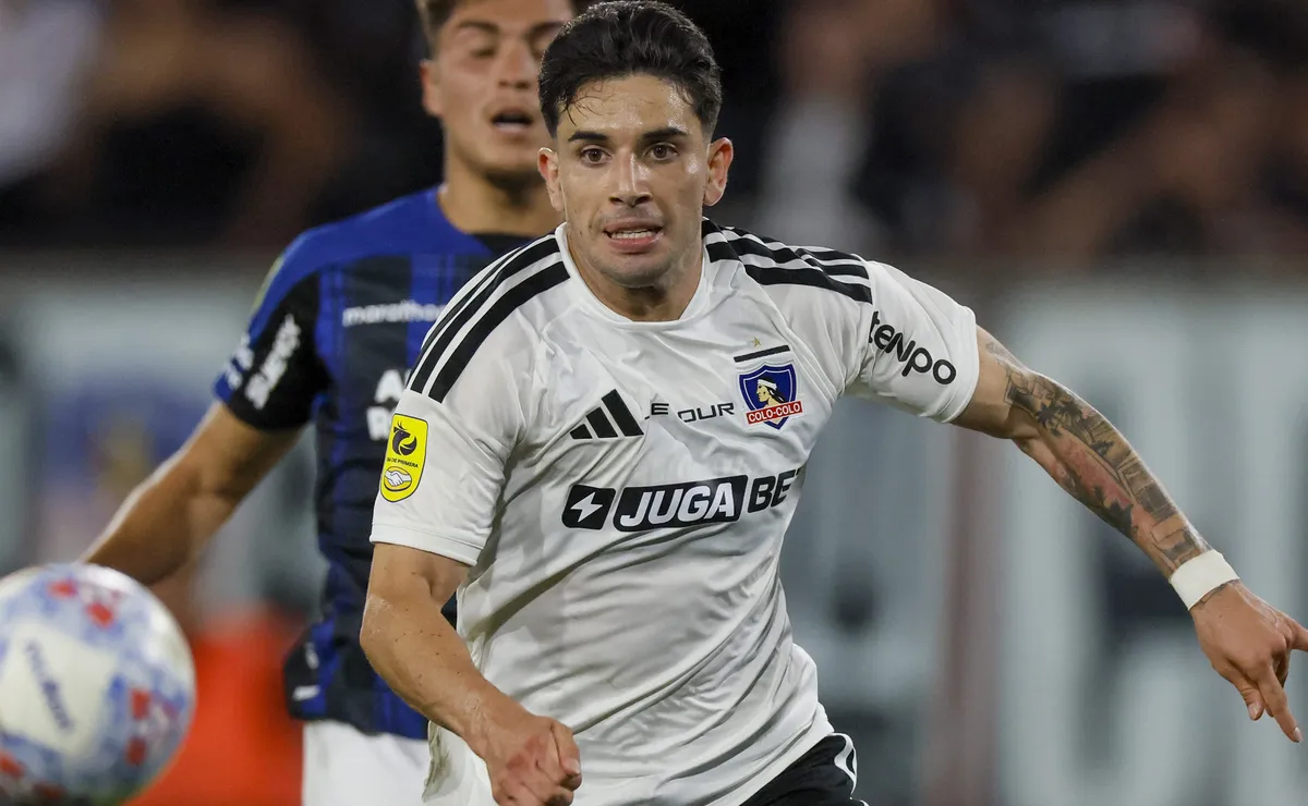 Pastrán quiere quedarse en Colo Colo pero avisa: "Me encantaría..."