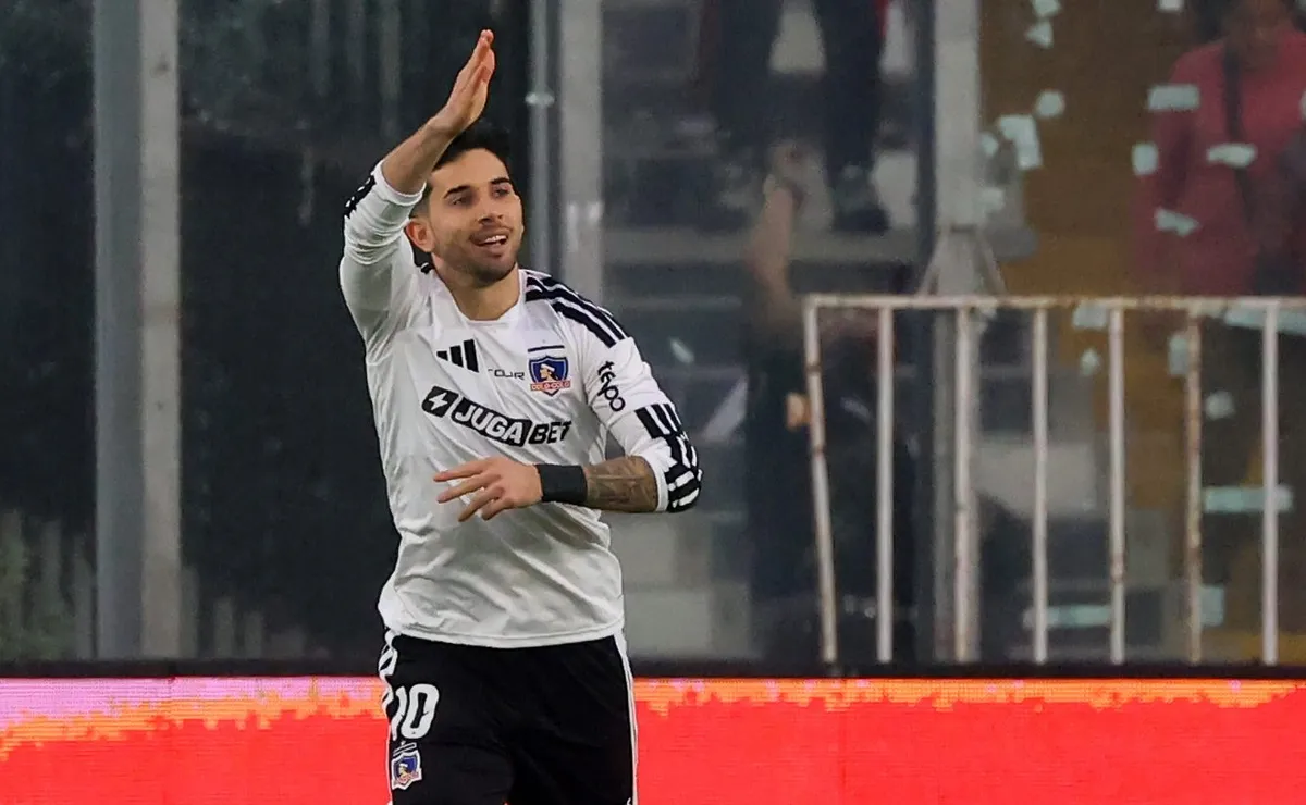 "Estoy entrenando más": Pastrán da la clave de su alza en Colo Colo